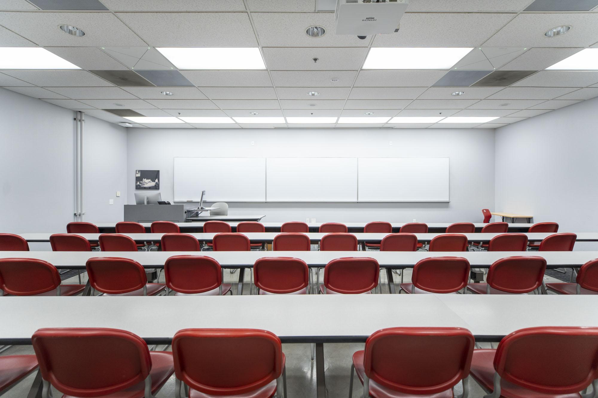 CHB C122 | Classrooms | UNLV Information Technology