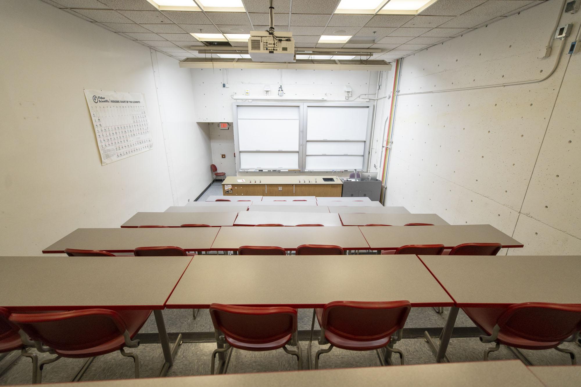 CHE 102 | Classrooms | UNLV Information Technology