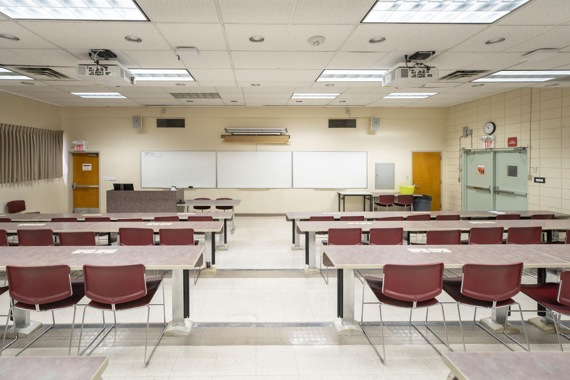 LFG 102 | Classrooms | UNLV Information Technology