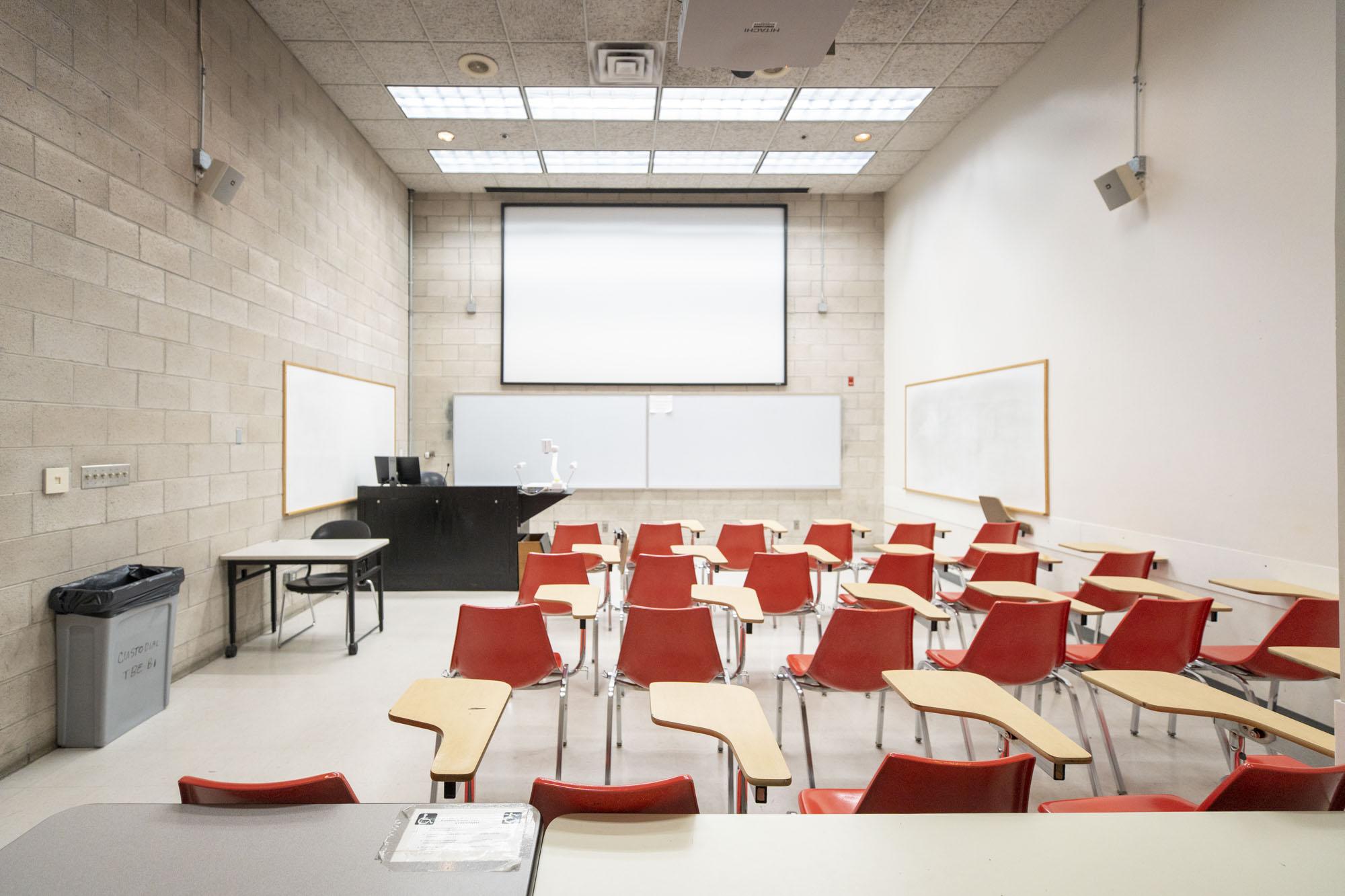 TBE B170 | Classrooms | UNLV Information Technology
